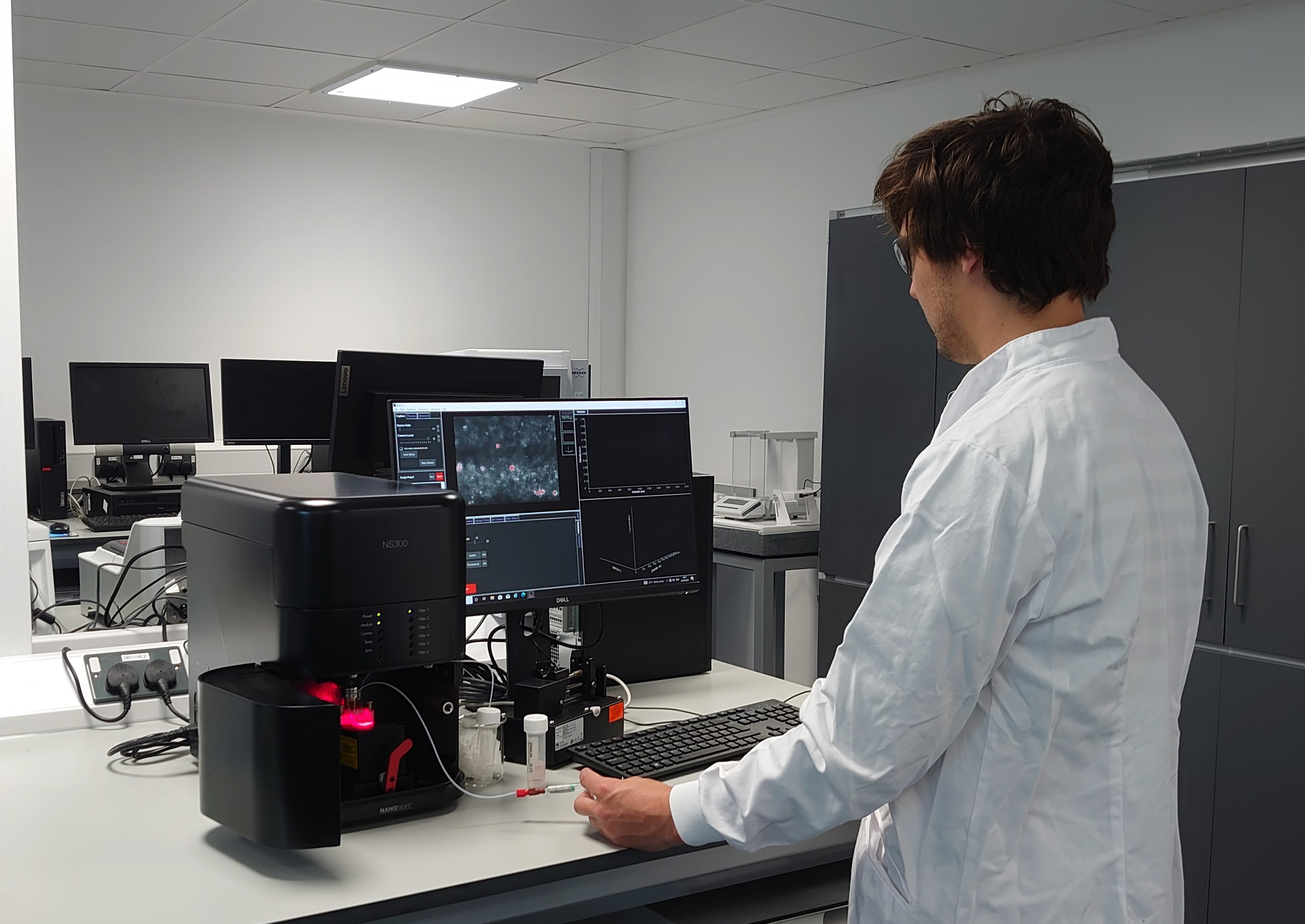 Particle size and concentration of colloids - Malvern NanoSight NS300 ...